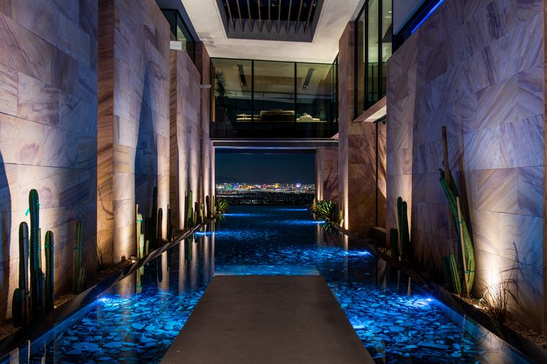 Grand Entrances - Editorial - Coldwell Banker Global Luxury