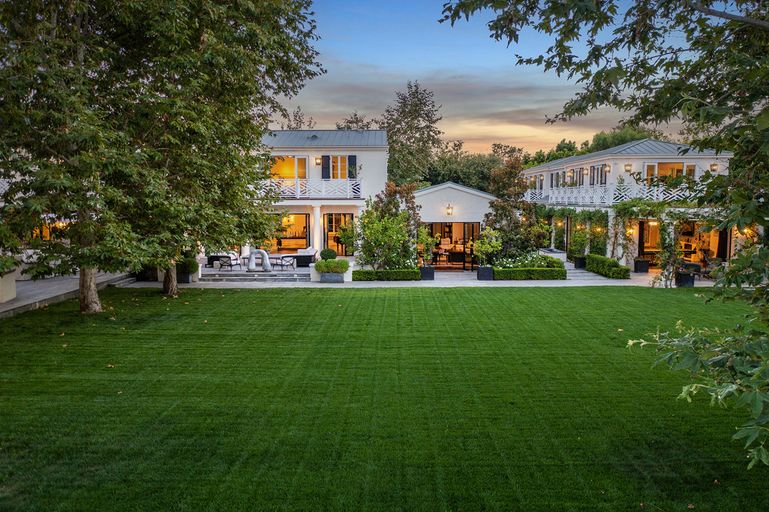 Sprawling Beverly Hills Estate Offers 'Iconic L.A. Living' on 1.2 Acres ...