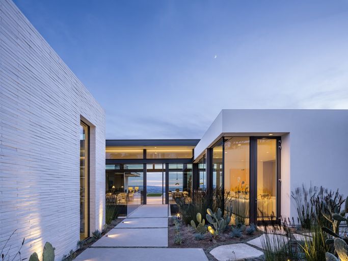 Tour Architect Paul McClean's Newest 13,000-Square-Foot Hollywood ...