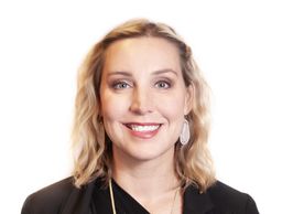 Alissa Dunn - Coldwell Banker Collins-Maury - Coldwell Banker Global Luxury