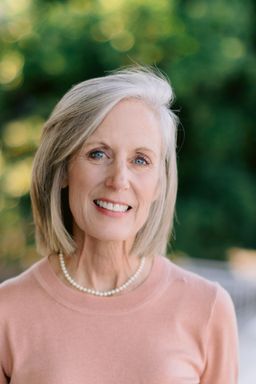 Chrissy Chitwood - Coldwell Banker Select - Coldwell Banker Global Luxury